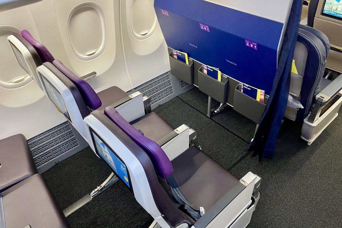Where to sit: United’s Boeing 737 MAX 8 with the new signature interior