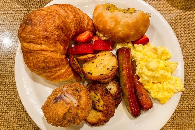 What it's like to get walk-on ride access on Universal Orlando's group ...