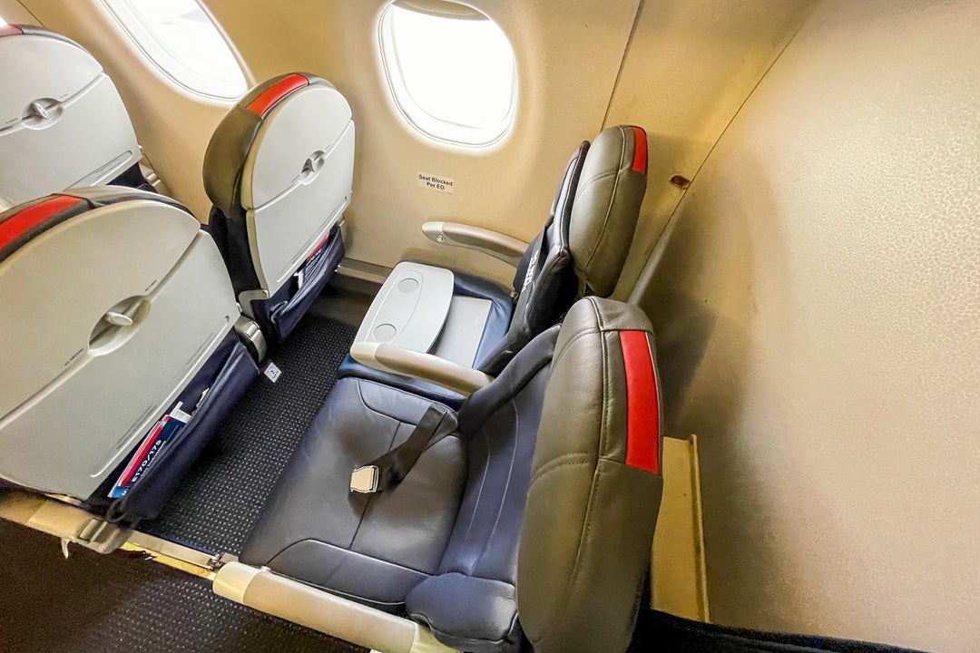 We flew some of the worst airline seats in America so you don't have to ...