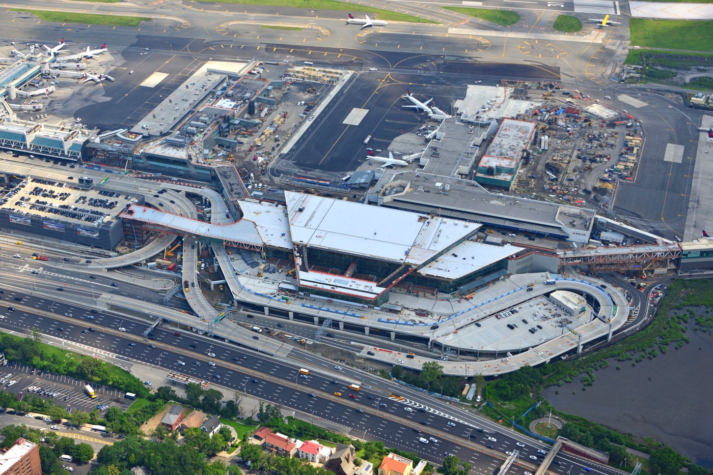 First look at Delta's new terminal at LGA - The Points Guy