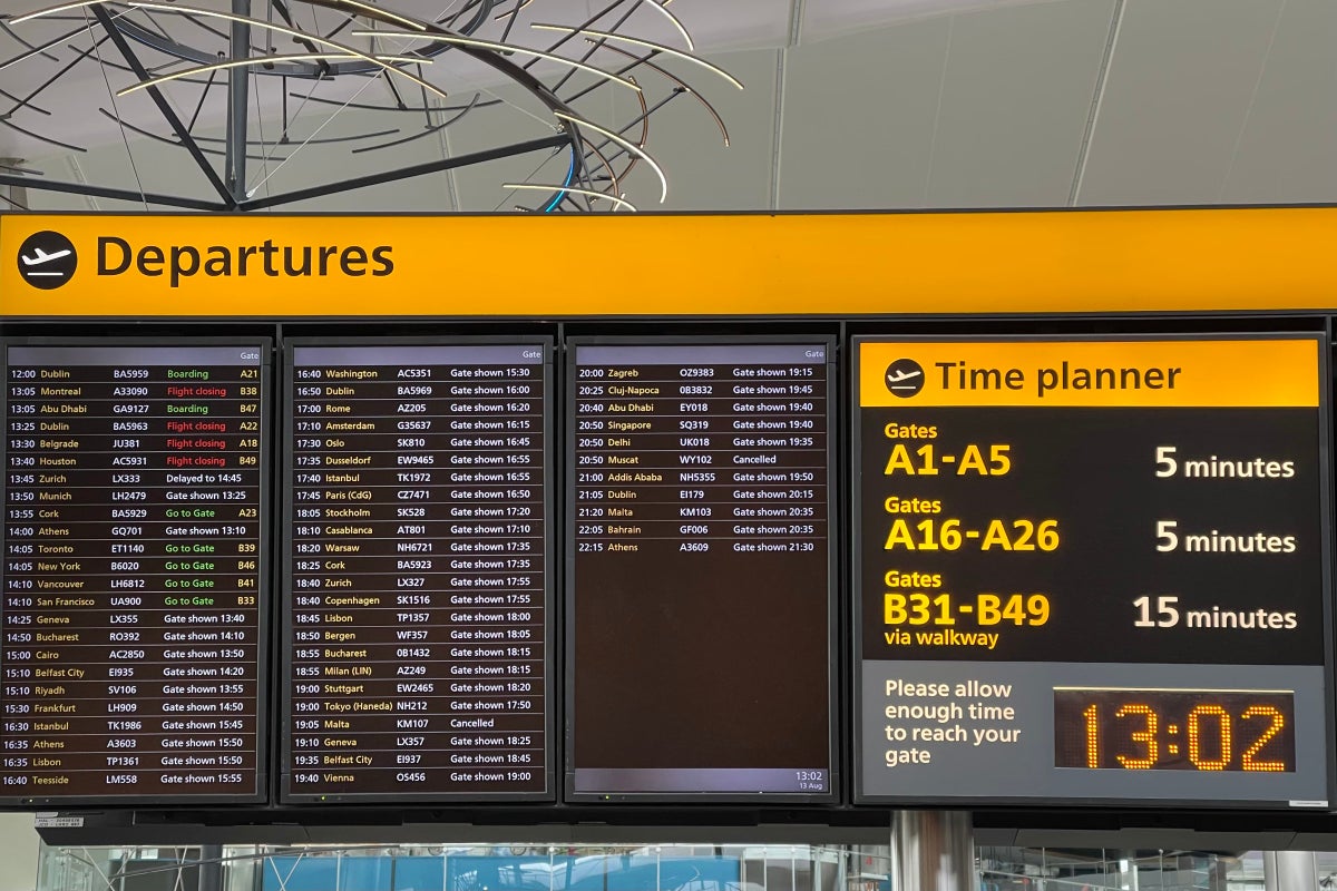 Foreigners looking to visit the US now know what vaccines will be ...