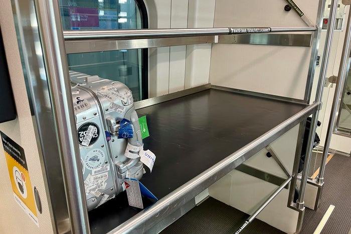 Riding Toronto's UP Express airport train from YYZ to Toronto