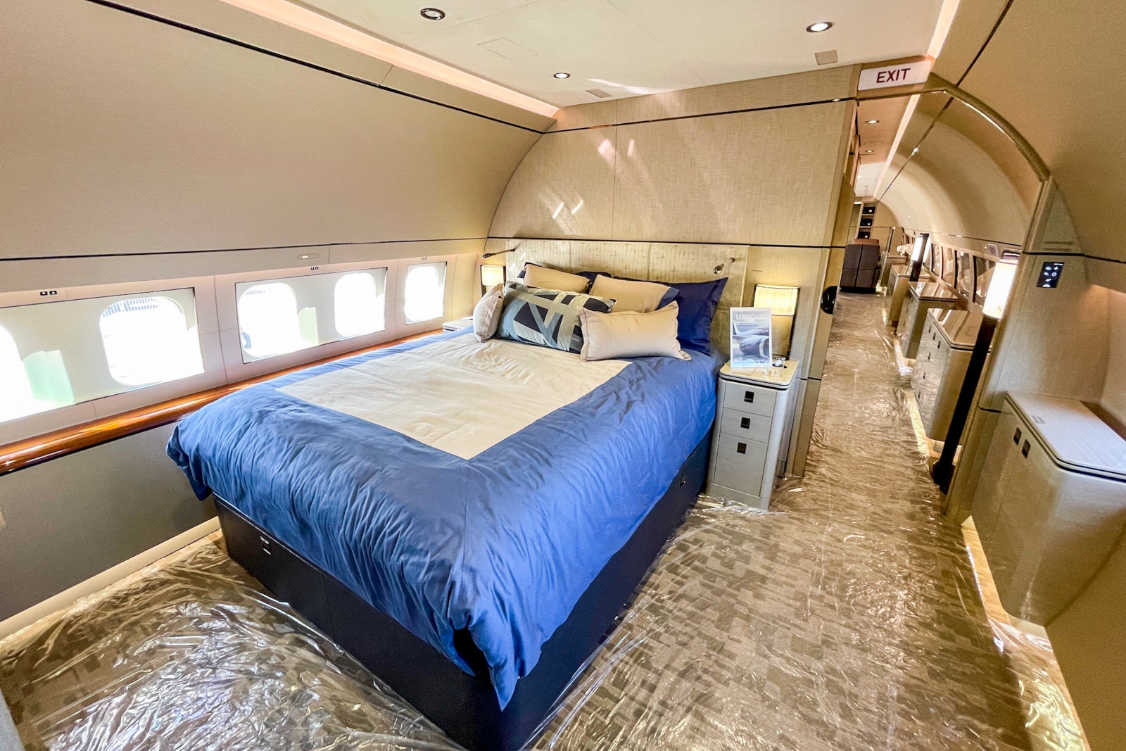 Not your average 737: This $80 million VIP jet has just 13 seats - The ...
