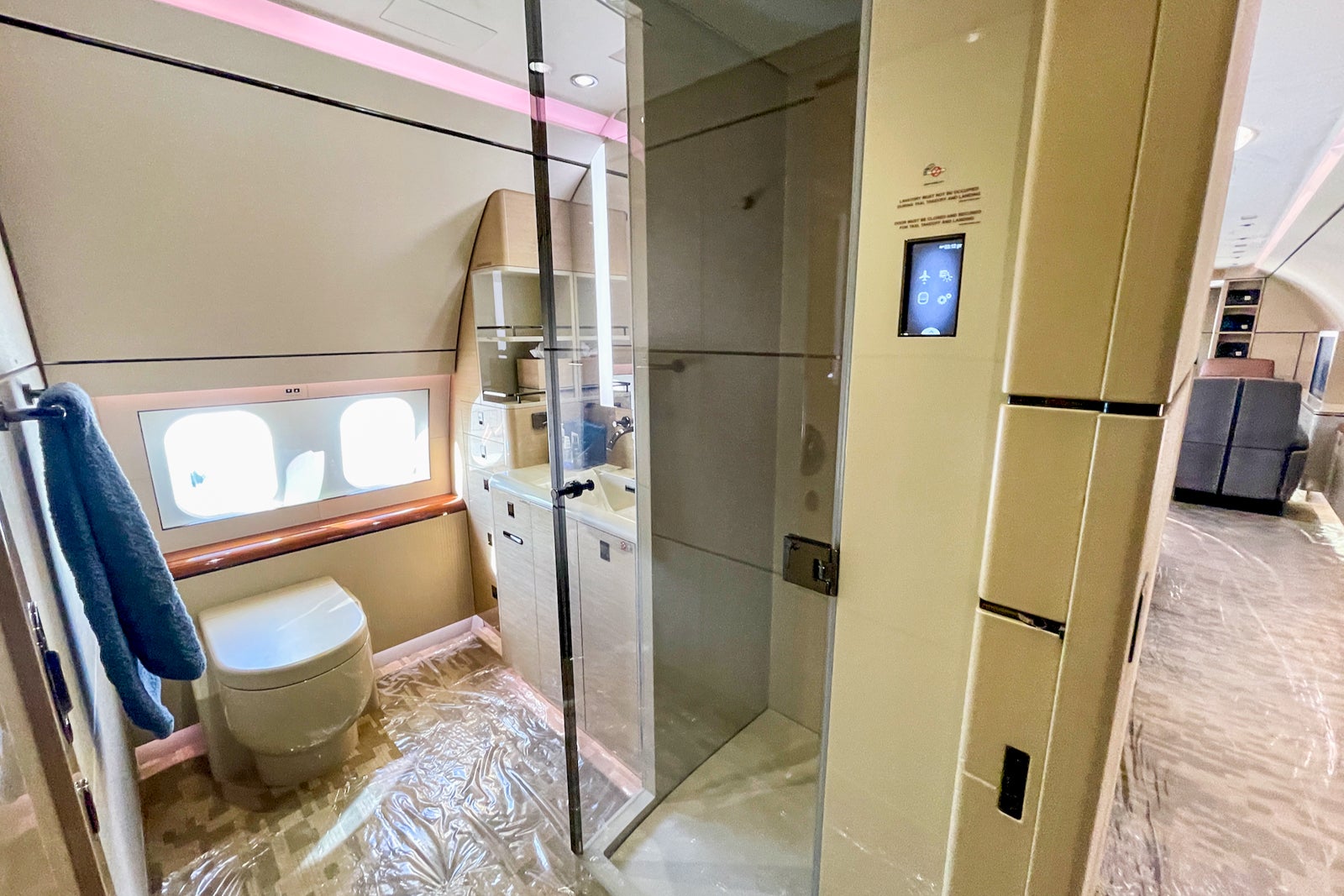 Not your average 737: This $80 million VIP jet has just 13 seats - The ...