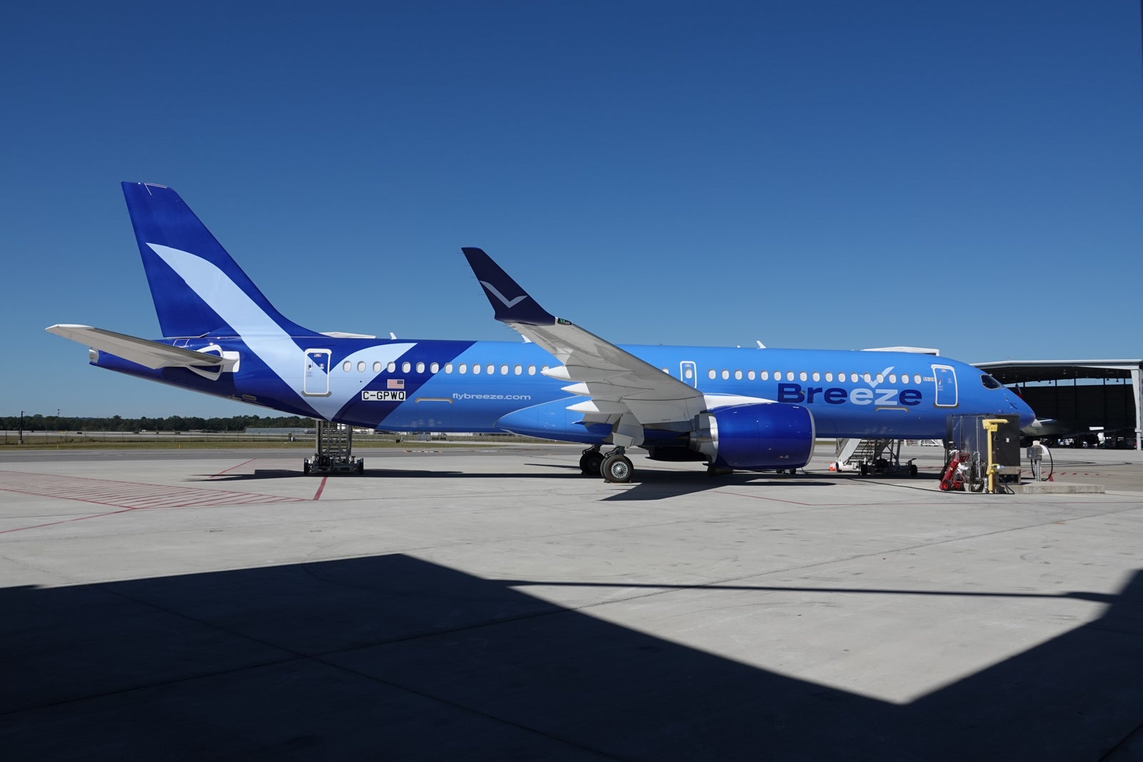 Breeze is launching transcontinental flights from New York's ...