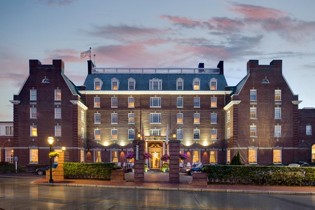 Plan your seaside escape: 9 beautiful hotels in Newport, Rhode Island ...