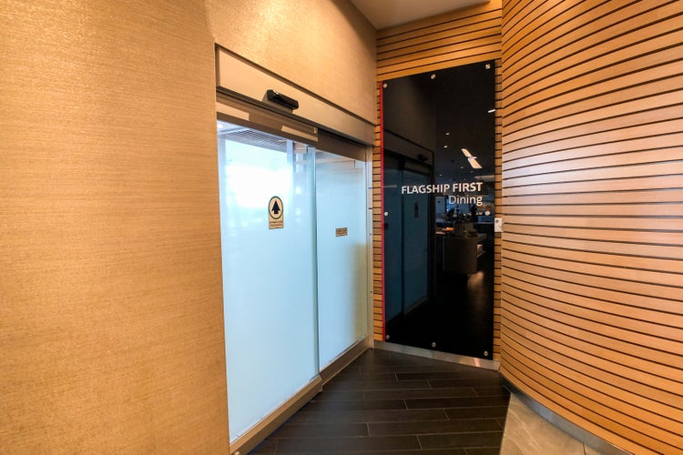 American Airlines Flagship First review New York to Los Angeles - The ...