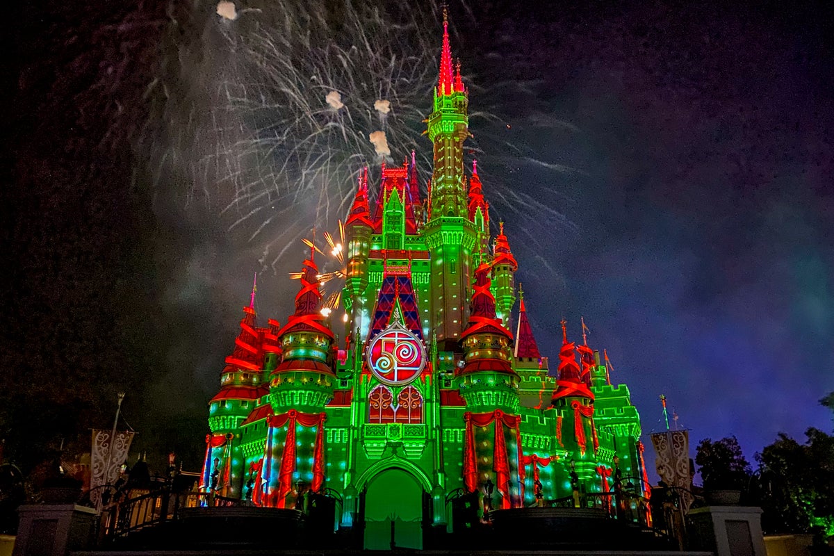 Disney World holiday tickets now on sale for Mickey's Very Merry ...