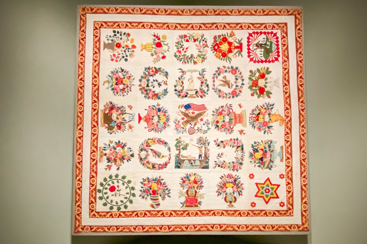 Boston museum exhibit illustrates US history using quilts - The Points Guy