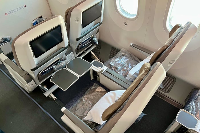 Inside El Al’s spiffy 787 Dreamliner with overhauled cabins