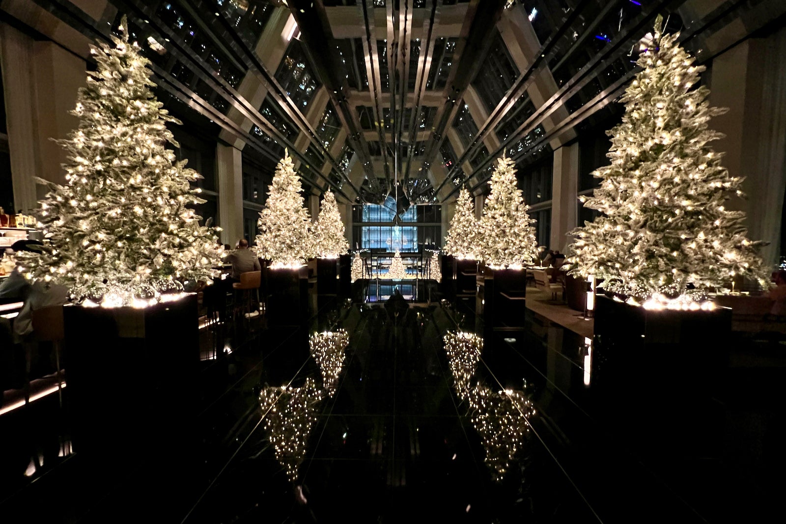 12 best festive hotels for celebrating the holidays - The Points Guy