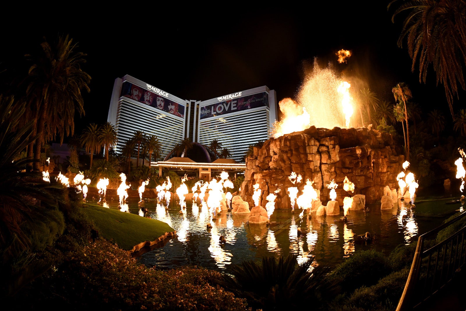 Say goodbye to the volcano; the Mirage Las Vegas will transform into a ...