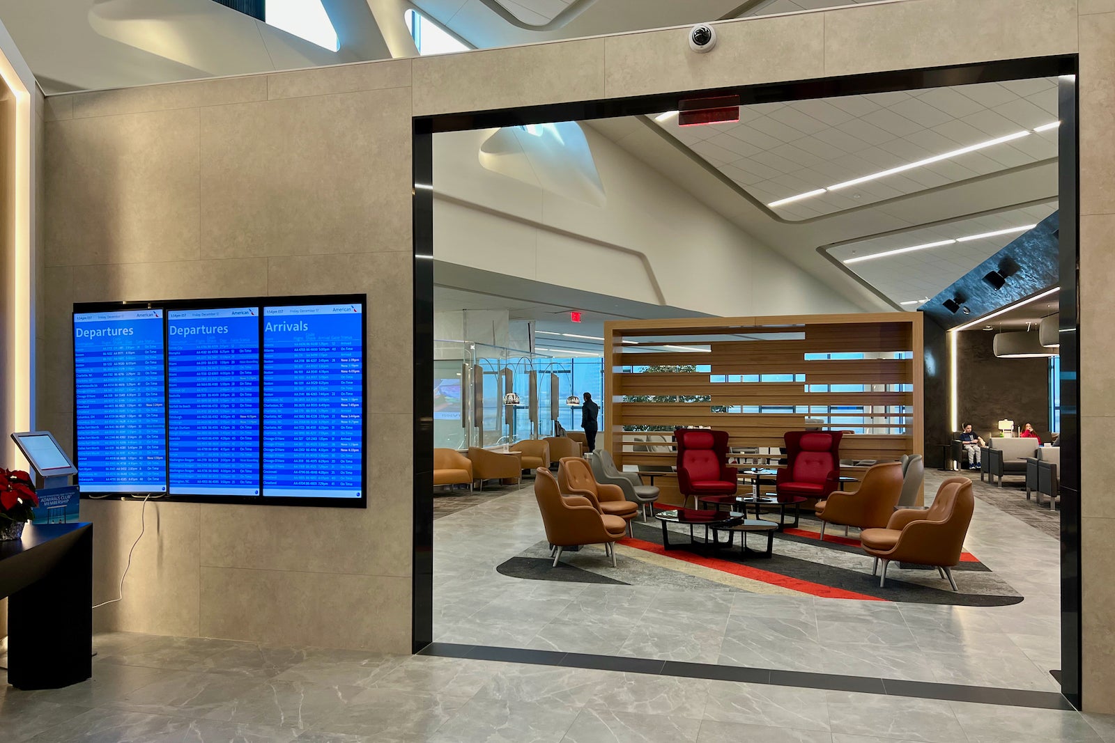 The final piece of the transformed LaGuardia Terminal B is now open ...