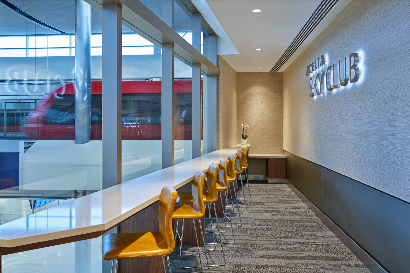 Delta opens new boutique Sky Club at its Detroit hub - The Points Guy