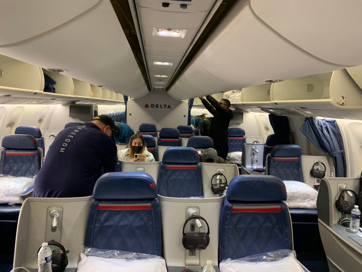 Delta deal: Fly to Europe in business class for 148,000 SkyMiles - The ...