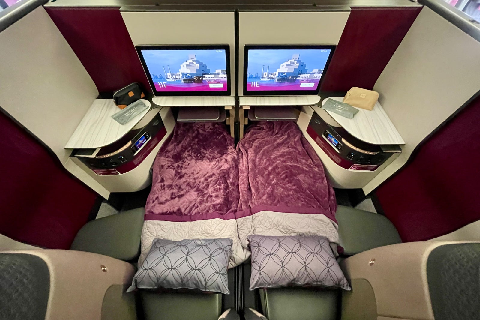 The ultimate guide to Qatar Qsuites - The Points Guy