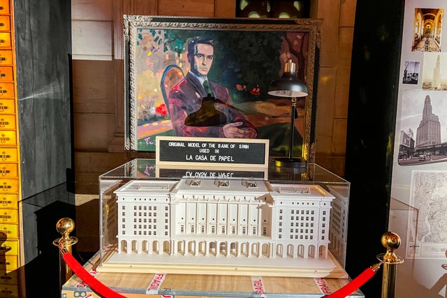 Calling all ‘Money Heist’ fans: Netflix brings an immersive escape-room ...