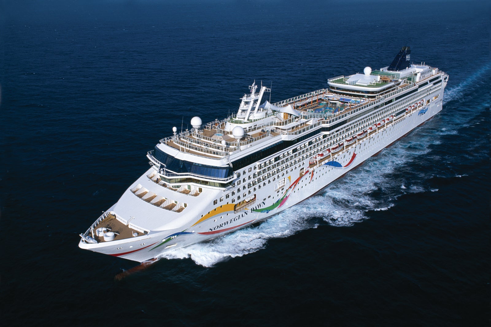 Norwegian Cruise Line ships ranked by size from biggest to smallest ...