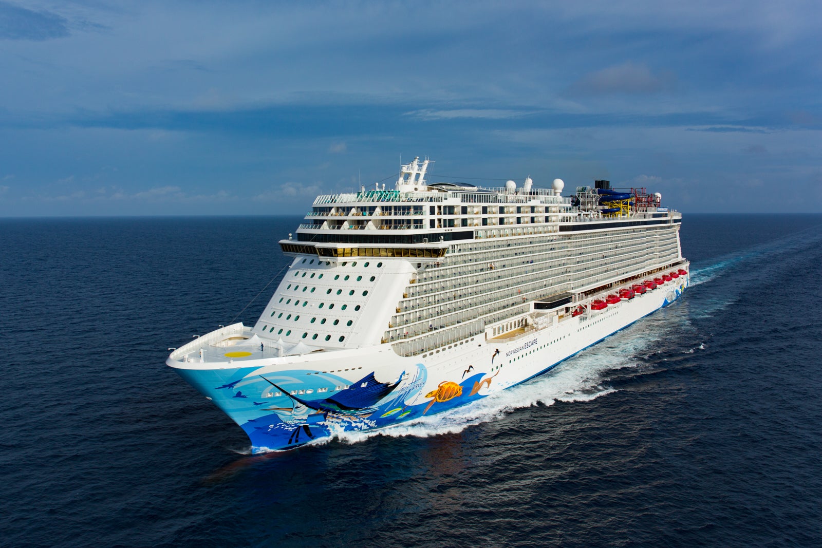 Norwegian Cruise Line ships ranked by size from biggest to smallest ...