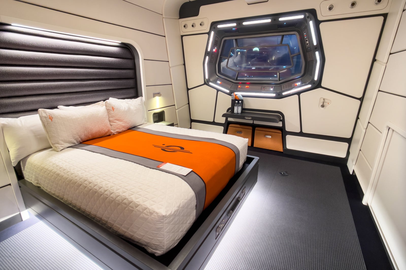 Disney Imagineers reveal how they brought the new 'Star Wars' hotel to ...