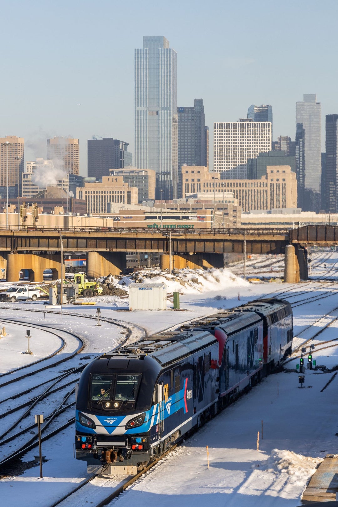 Check out the new locomotives Amtrak just rolled out on the Empire ...