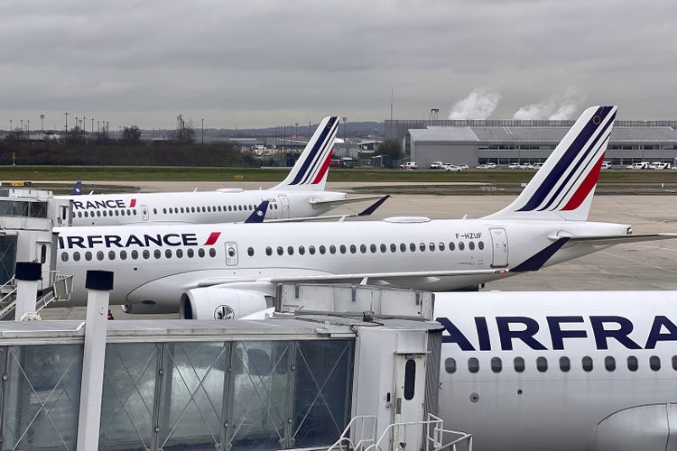 Inside Air France's new and much improved 2-story lounge in Paris - The Points Guy