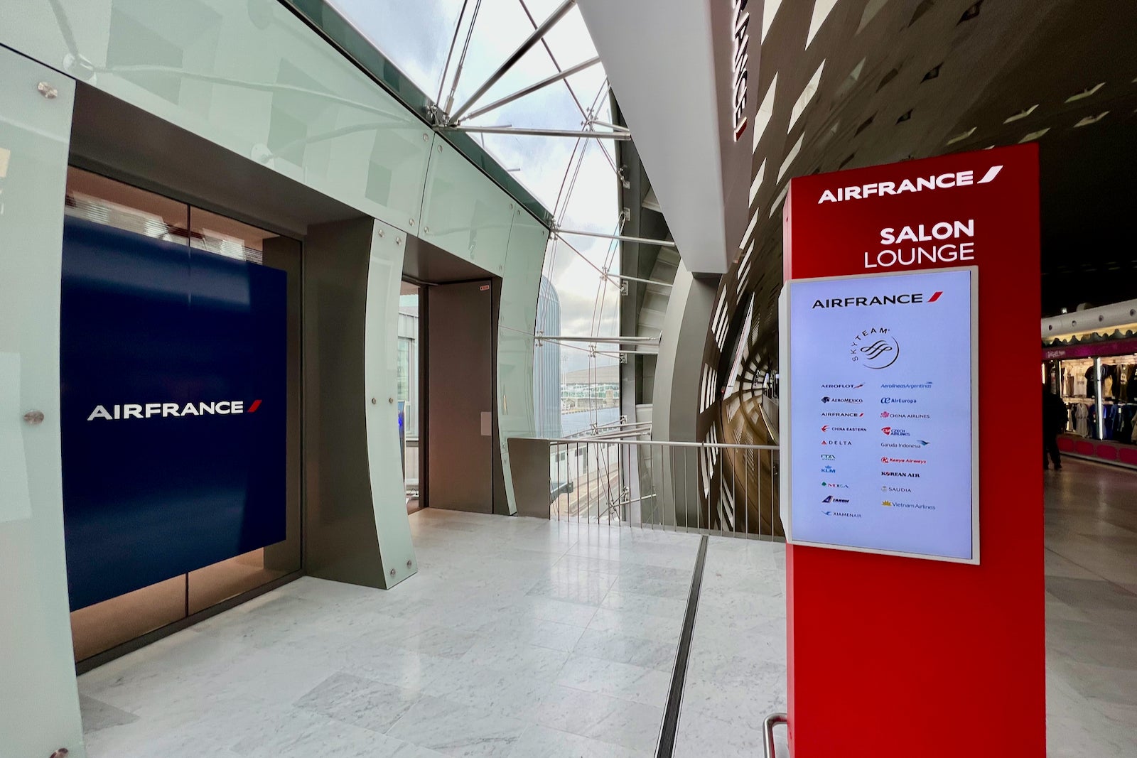 Inside Air France's new and much improved 2-story lounge in Paris - The ...