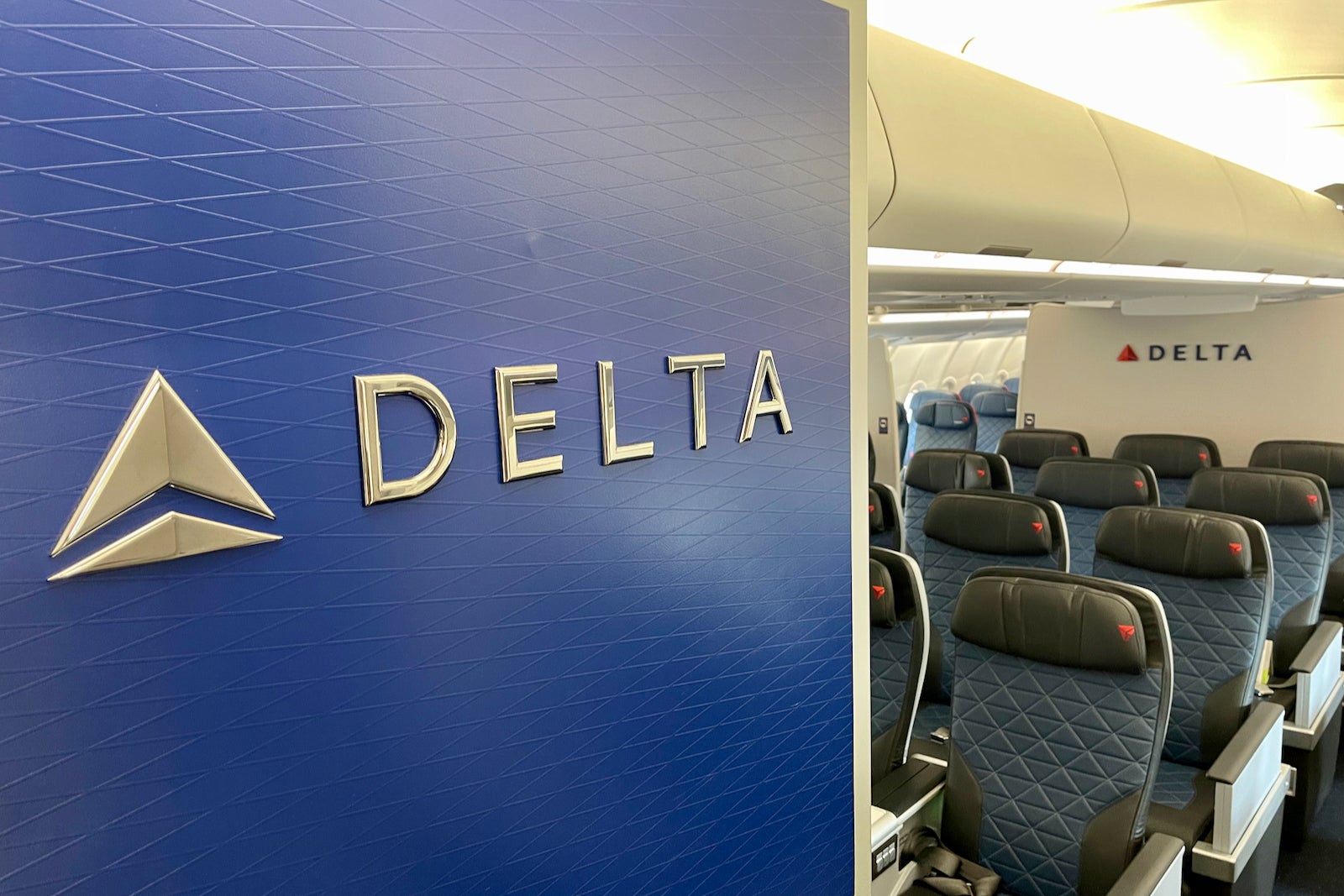 Delta brings its best business-class suites to 3 more transatlantic ...