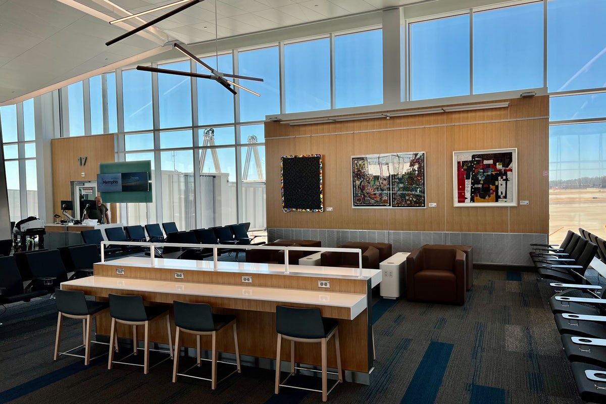 Memphis reinvents itself as a post-Delta hub with a new 23-gate ...