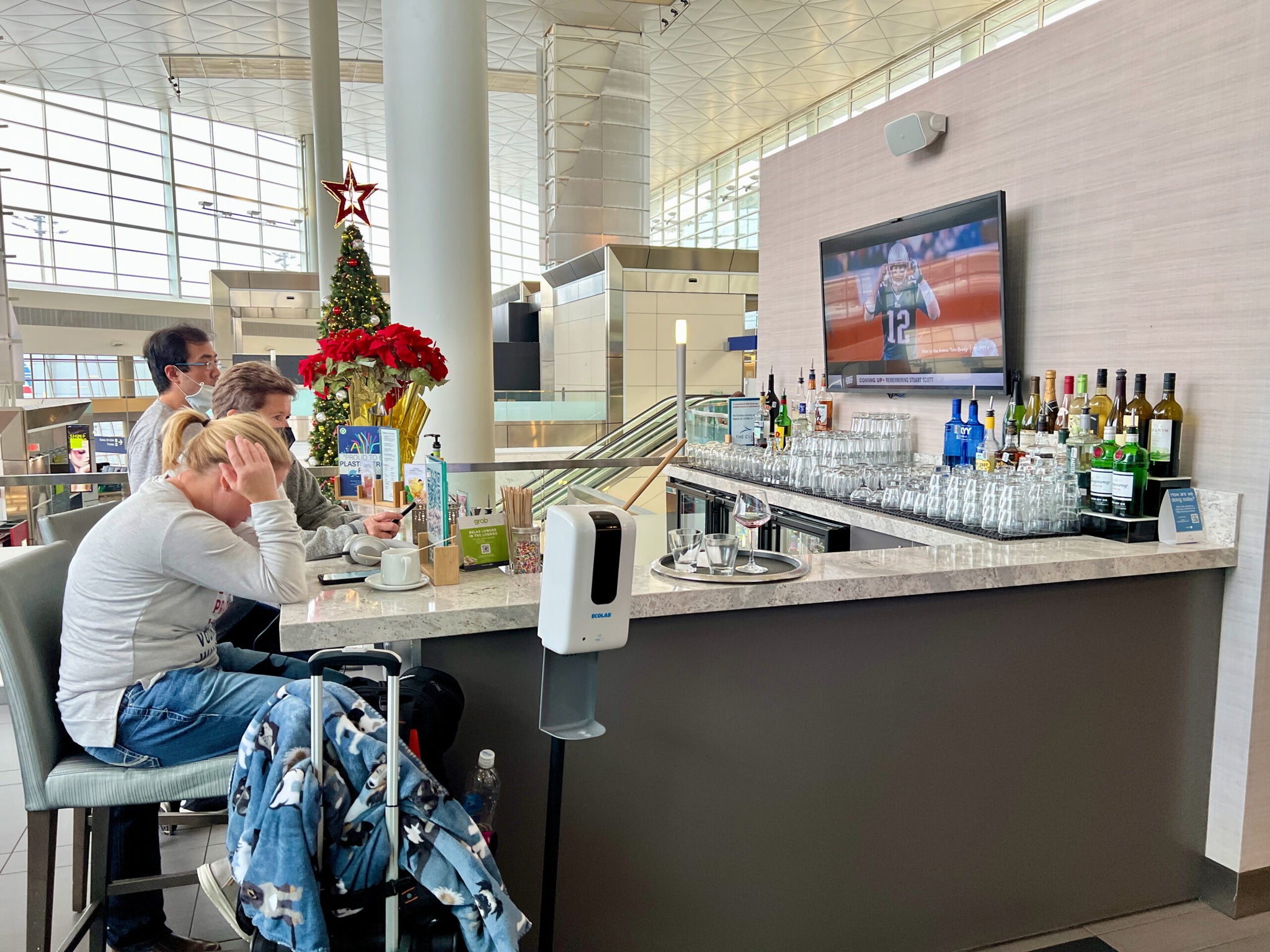 The best lounges at DFW Airport: Admirals Clubs, Centurion and more ...