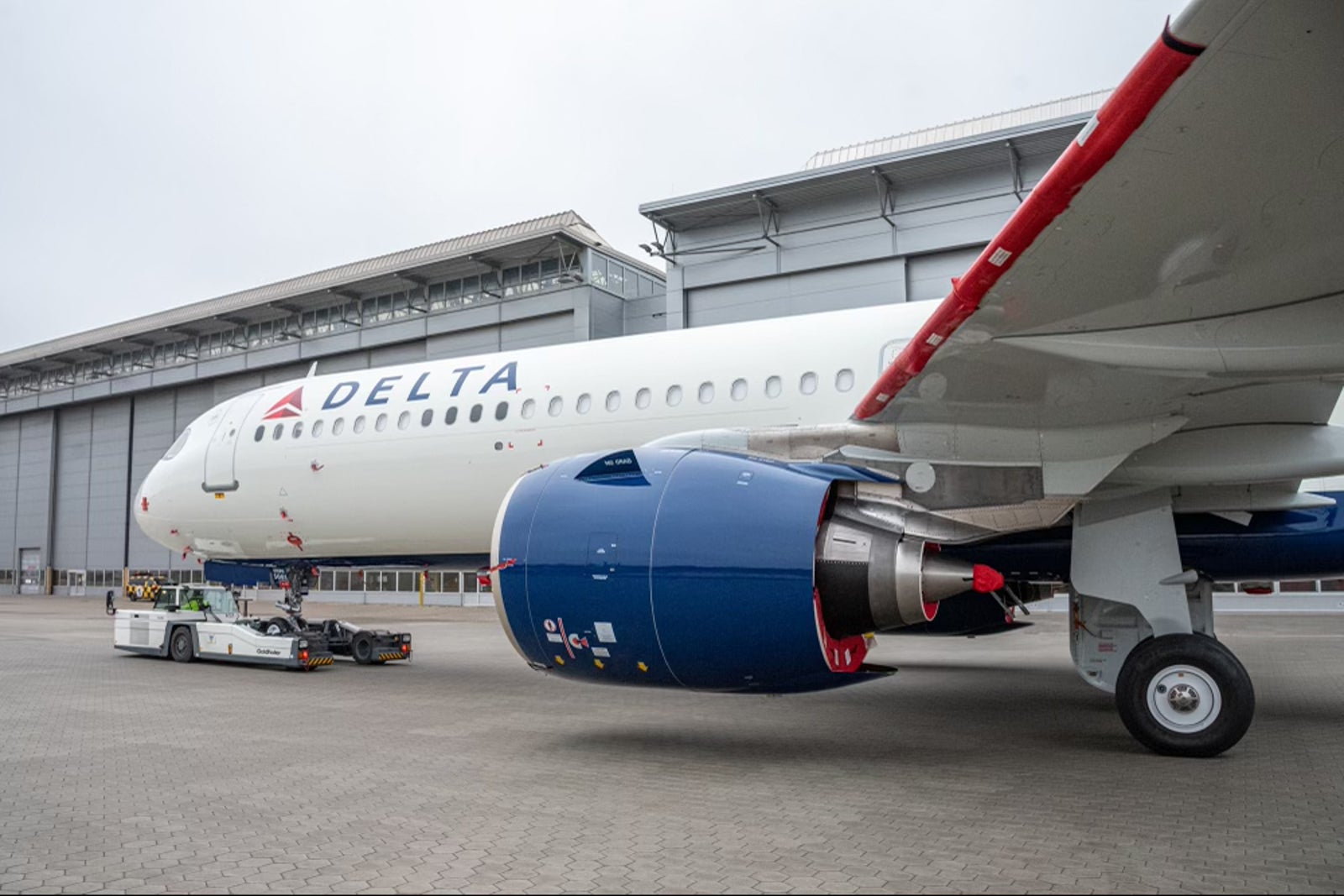 Delta welcomes its 1st A321neo, launches a new era for domestic travel ...