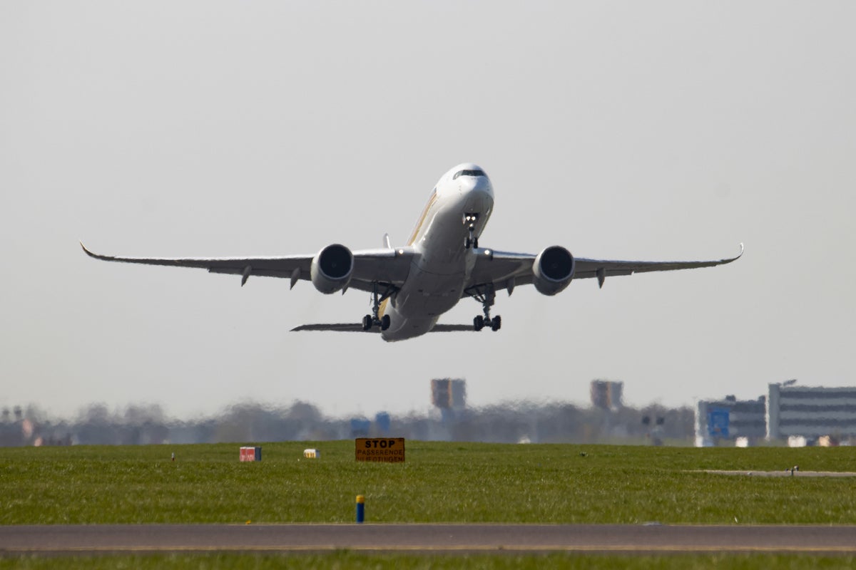 The world’s longest nonstop flights, updated - The Points Guy