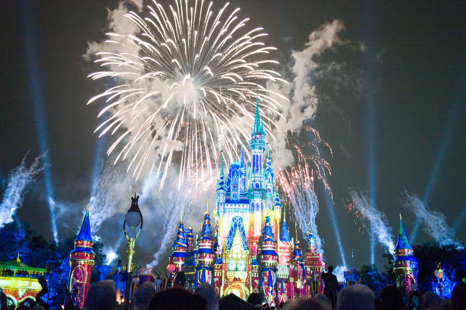 Disney deal: Nonstop flights servicing Orlando and LA for less than ...