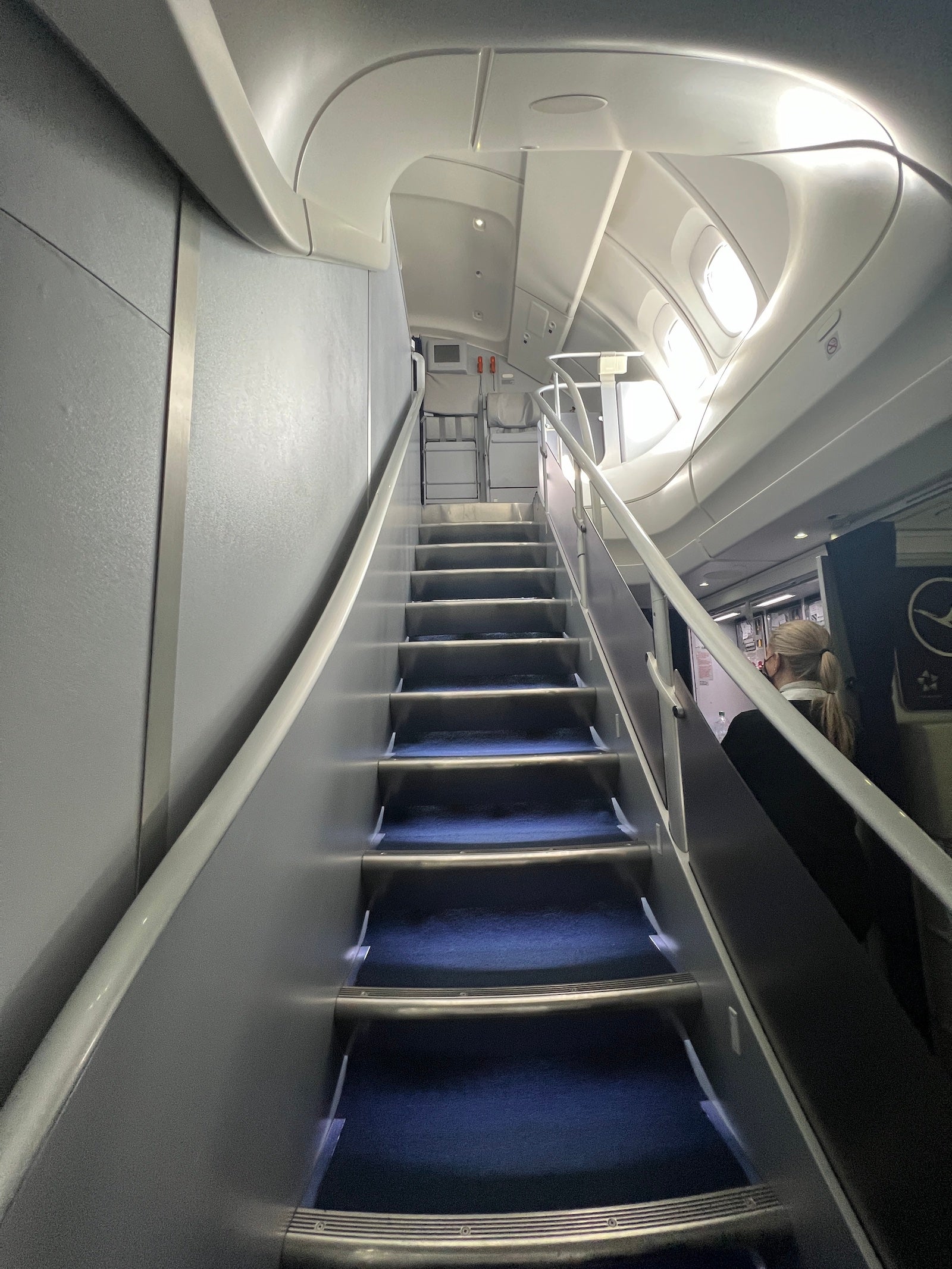 A magical AvGeek experience: Flying on the Lufthansa Boeing 747-8's ...