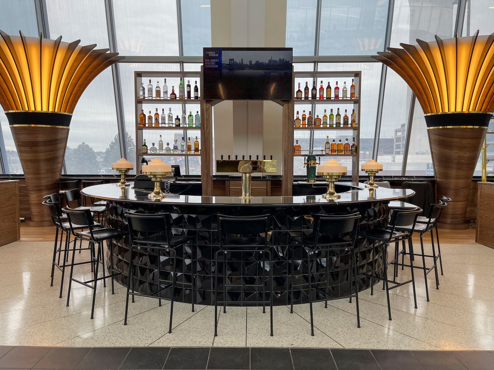 New bar at PDX honors women in aviation - The Points Guy