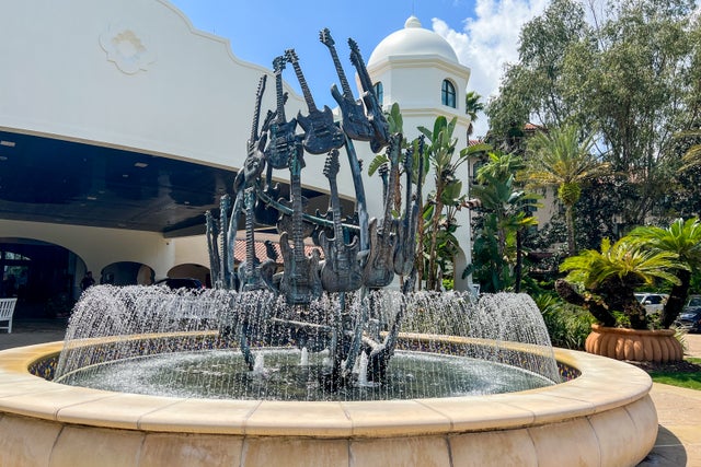 Part luxury, all rock ‘n’ roll: What it’s like at the Hard Rock Hotel ...