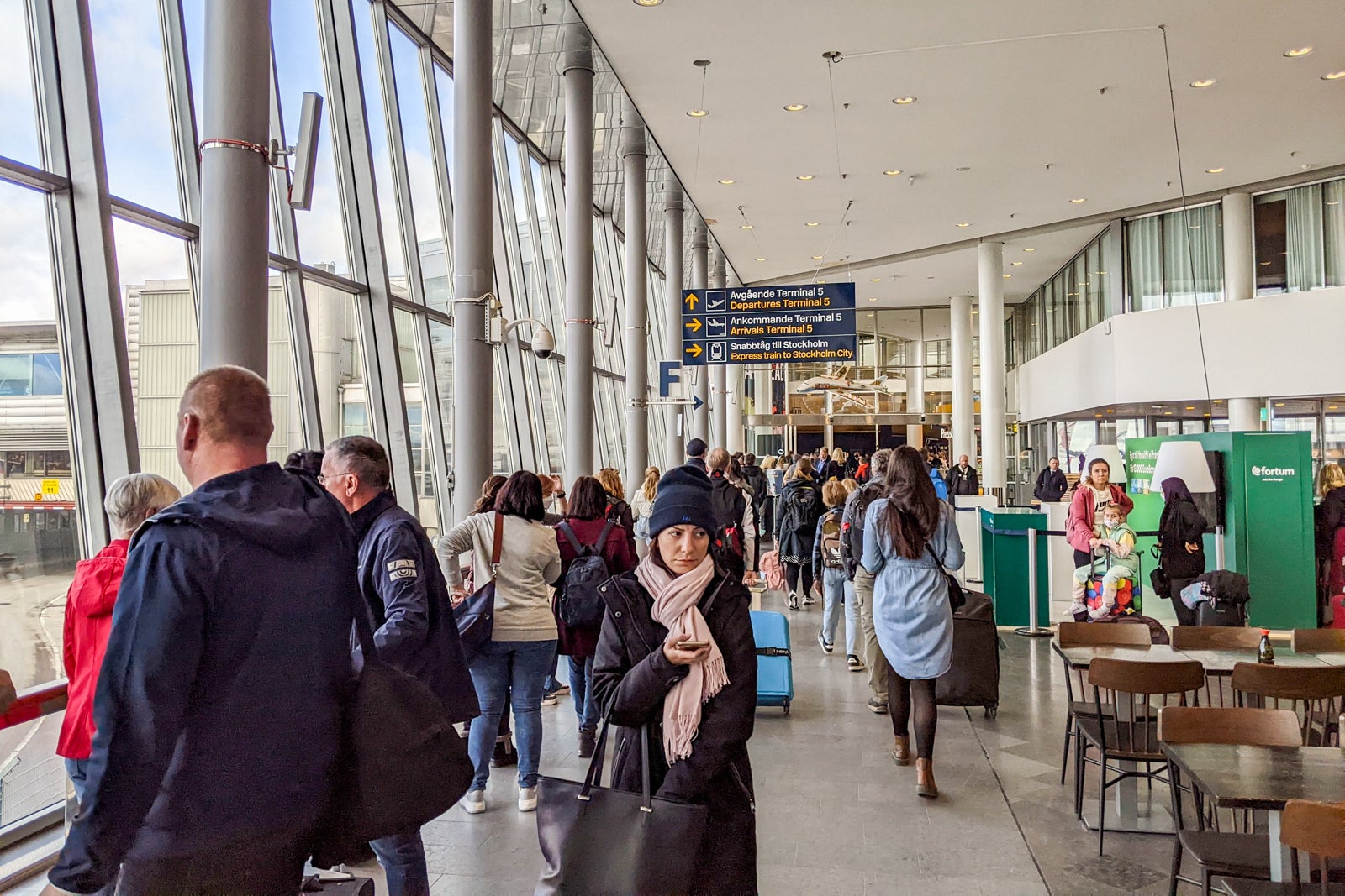 Fast Track international security for Amex Platinum cardholders - The ...