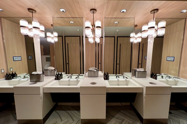 The 2nd exclusive Delta One business-class lounge is coming to LAX ...