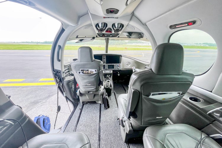 Cirrus Vision Jet: Inside one of the world's cheapest and most ...