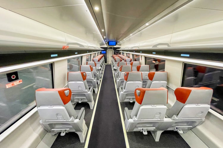 Amtrak's new Acela trains to enter service by spring 2025 - The Points Guy