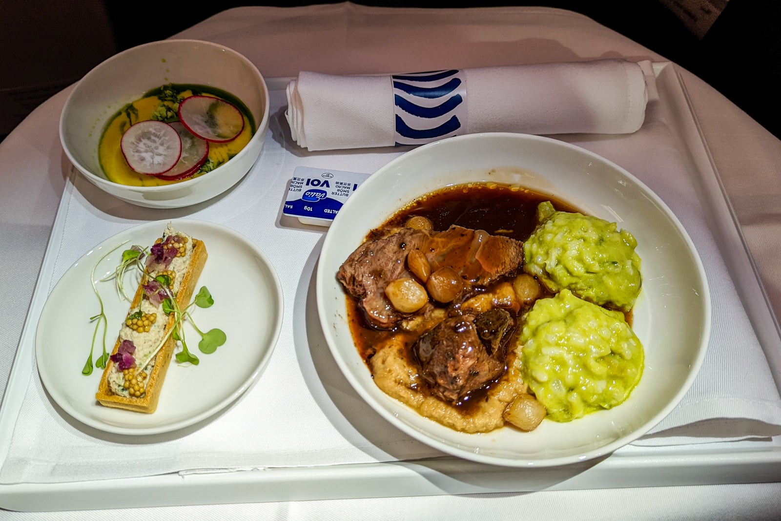 8 Cool Design Elements In Finnairs Airlounge Business Class And 4