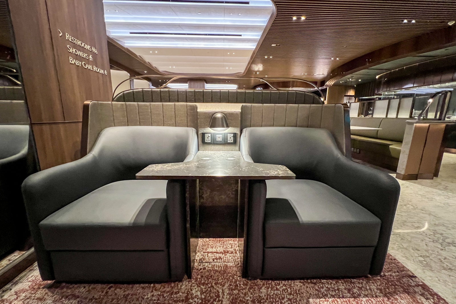 Sneak peek: Singapore Airlines' new first-class lounge and Private Room ...