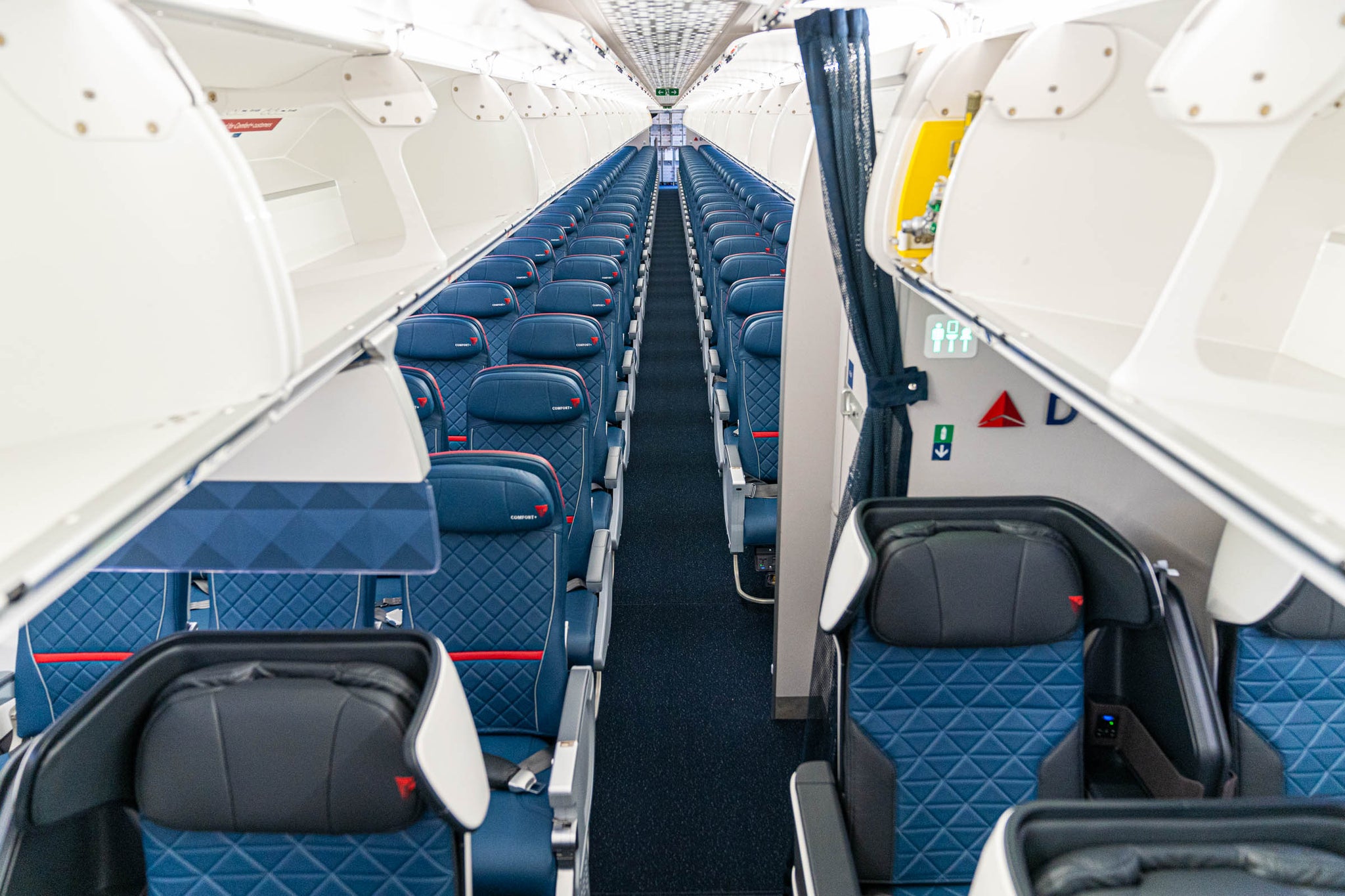Delta's A321neo inaugural — how the new first-class seat actually holds ...