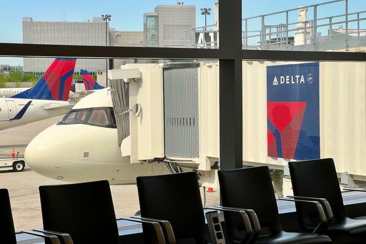 Delta goes all-in on Boston, is set to become the region's biggest ...