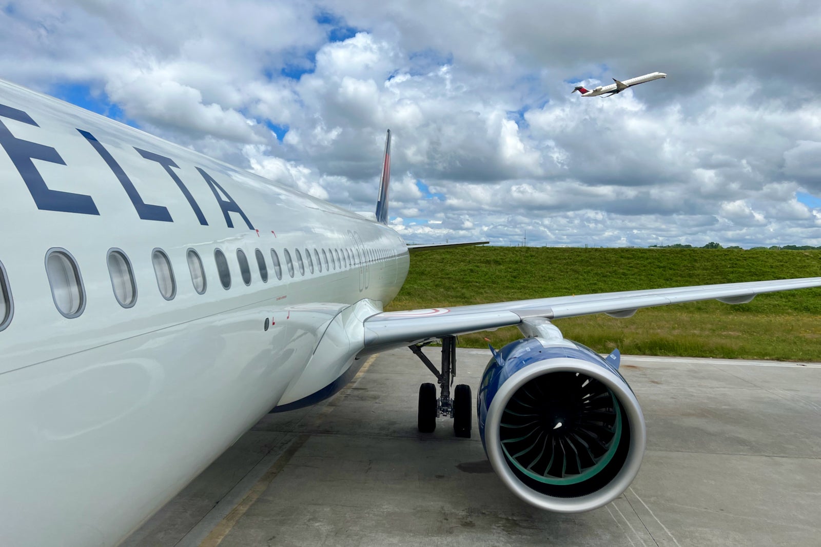 First look: Inside Delta's newest jet, the Airbus A321neo - The Points Guy