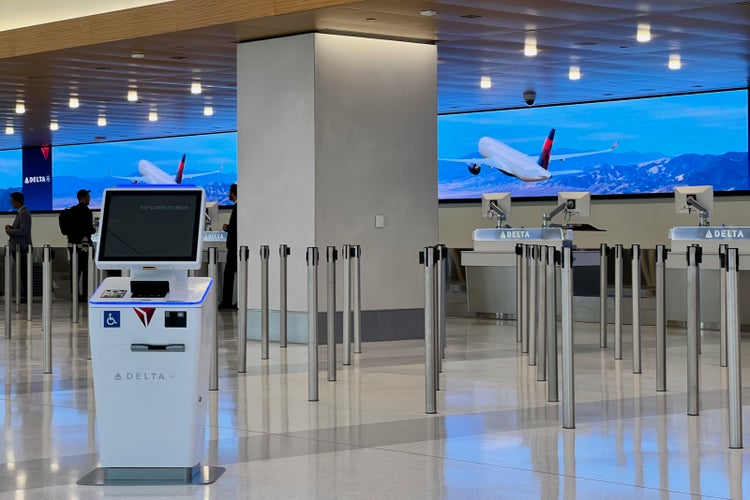 Delta's new LaGuardia terminal is a major upgrade — see for yourself ...