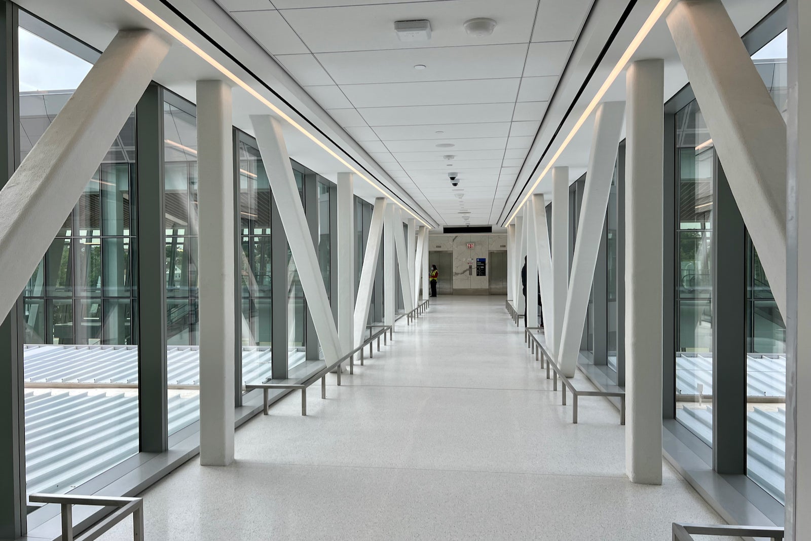 Delta's new LaGuardia terminal is a major upgrade — see for yourself ...