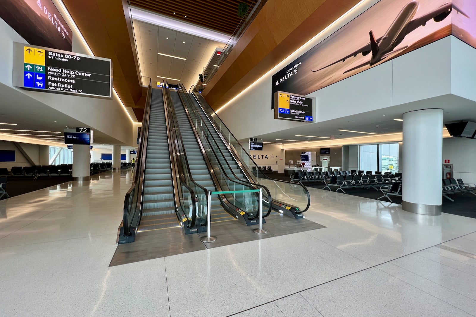 Head-to-head: Which new LaGuardia terminal is better for travelers ...