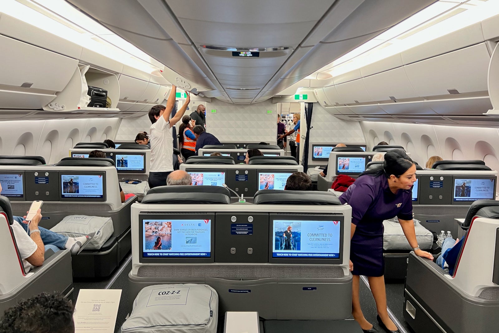 7 ways Delta One business class on the ‘new’ A350 surprised me - The ...