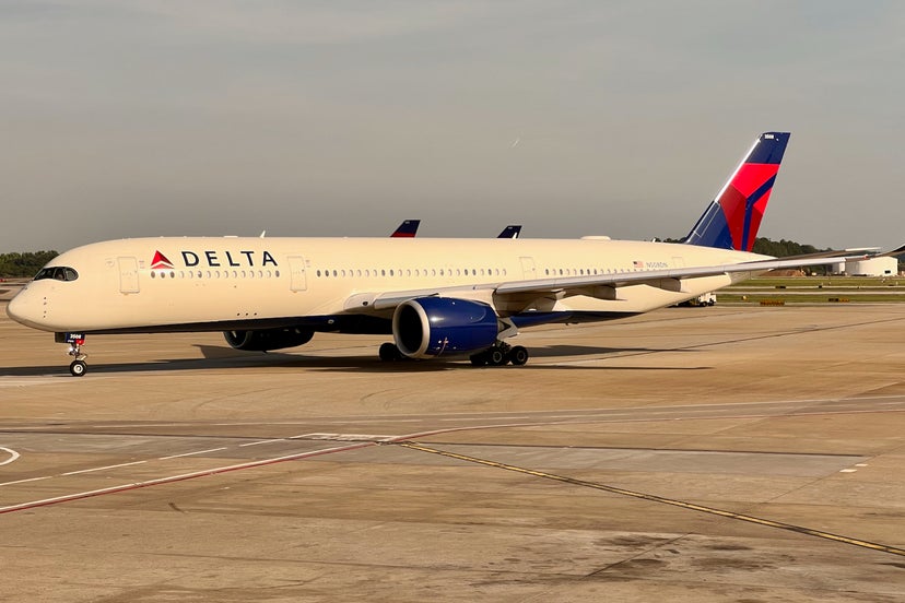 Flying Delta's 1st 'new' Airbus A350, with unique business-class cabins ...